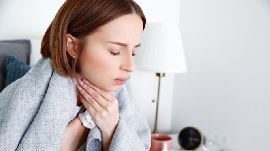 Articles | Why Is Your Throat Always Dry? Causes and Solutions