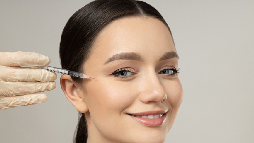 Articles | Fat Grafting vs. Fillers: Which is Better for Facial Volume?