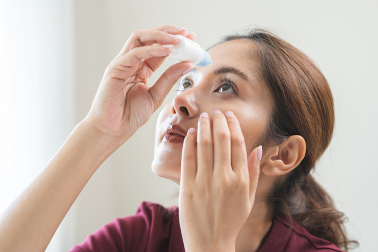 Articles | How to Safely Use Eye Drops and Avoid Overuse Risks