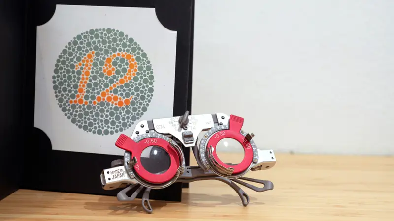 Understanding Color Blindness: Symptoms, Causes, and Solutions