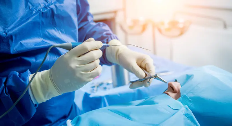 Cirugía endoscópica de base de cráneo