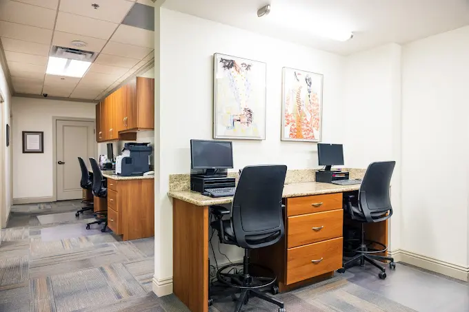 Janiga MDs Plastic Surgery & Cosmetic Center