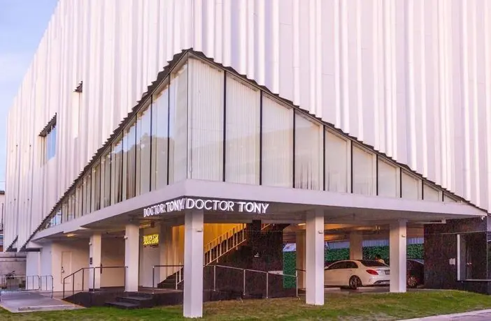 Doctor Tony Clinic